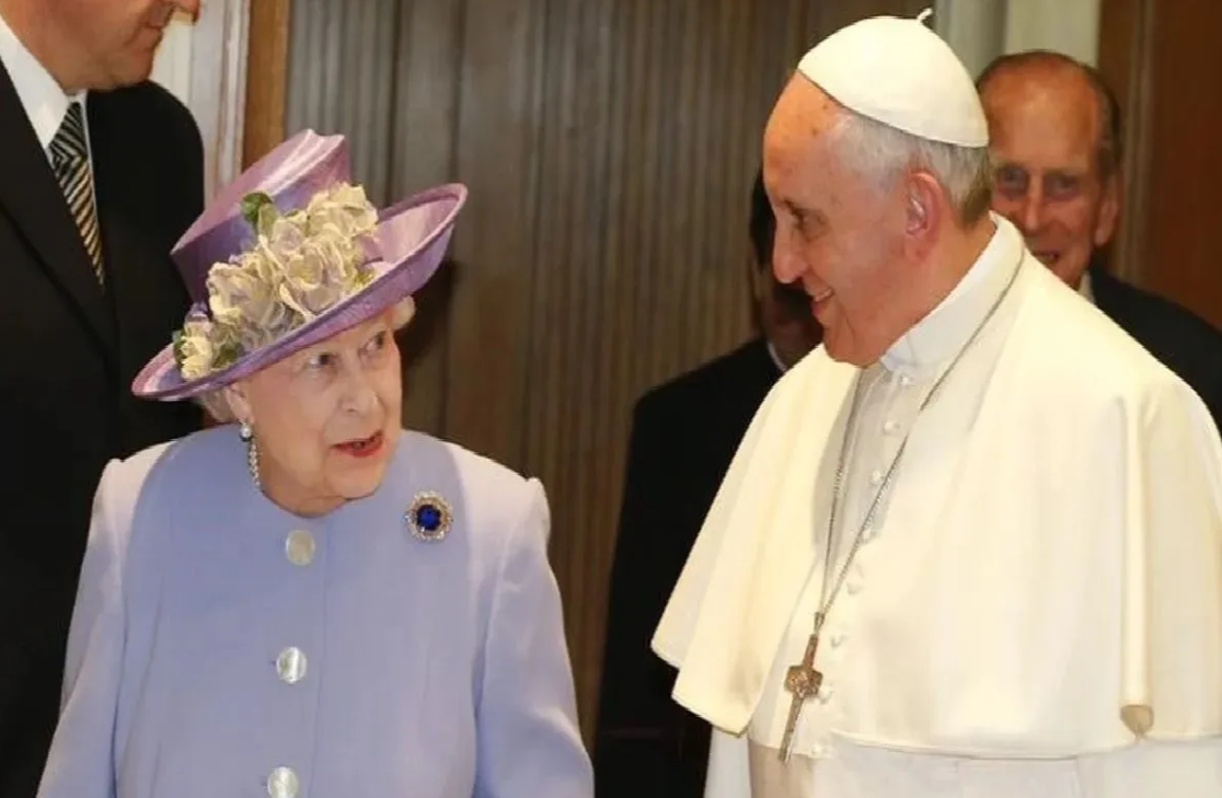 Papa Francisco y reina Isabel II: una coincidencia histórica que une a ...